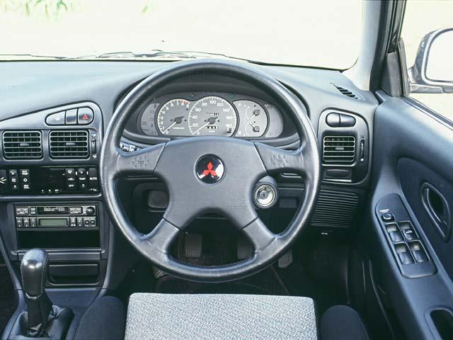 三菱 ランサー 1.6 MR(MIVEC-MD) 5MT (1992年10月～1993年12月)カタログ・燃費 | レスポンス ...