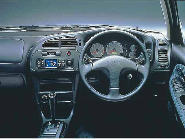 三菱 ランサー 1.6 MR(MIVEC-MD) 4AT (定員:5人)(1997年08月～2000年04月) 実燃費 11.78Km/l ...